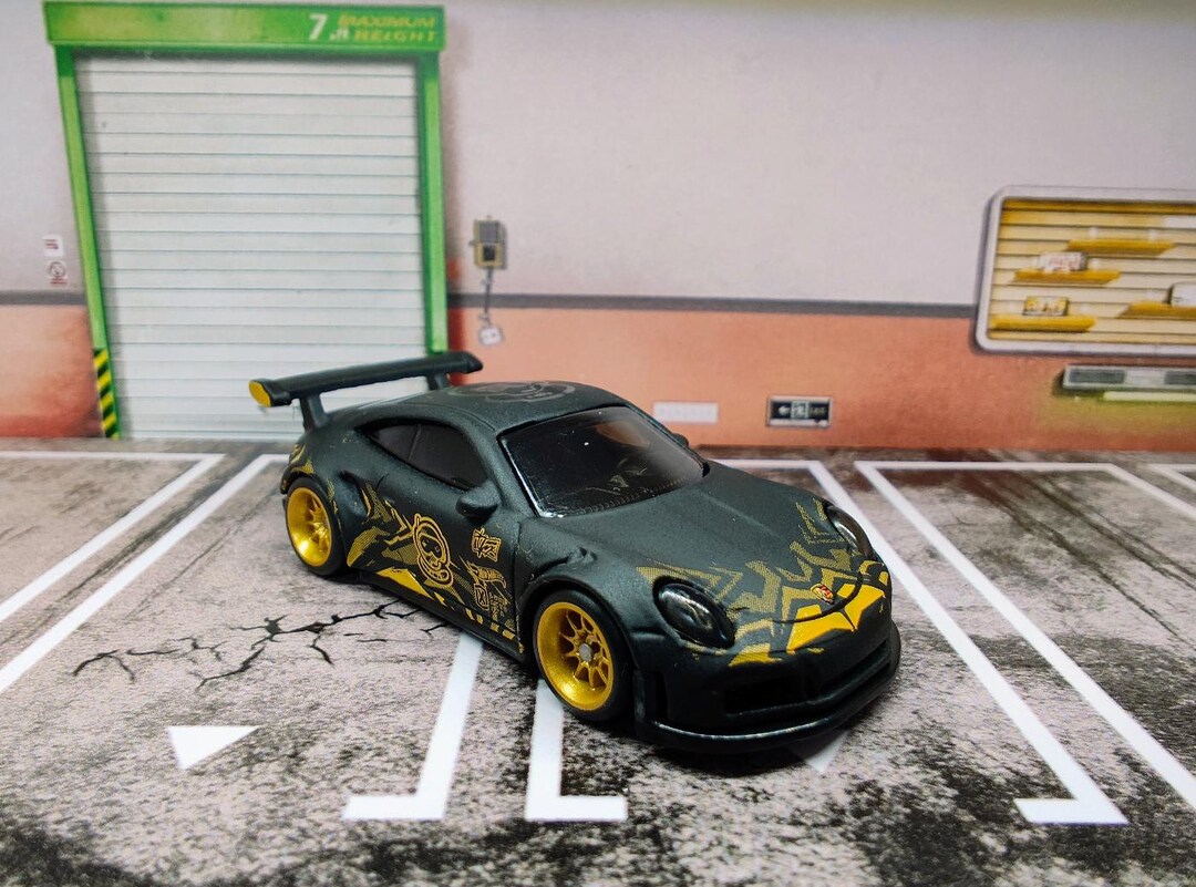 Custom Hot Wheels - Tanner Fox Porsche 911 GT3 RS - Wheel and Tire Swap ...