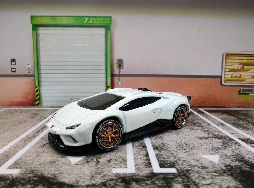 Custom Hot Wheels - Lamborghini Huracan Sterrato - Wheel and Tire Swap ...