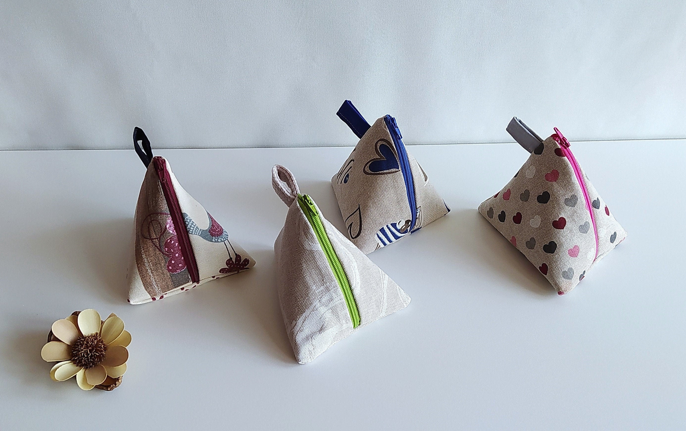 Triangle Pouch, Coin Purse, Key Pouch, Triangular Money Bag, Keychain ...