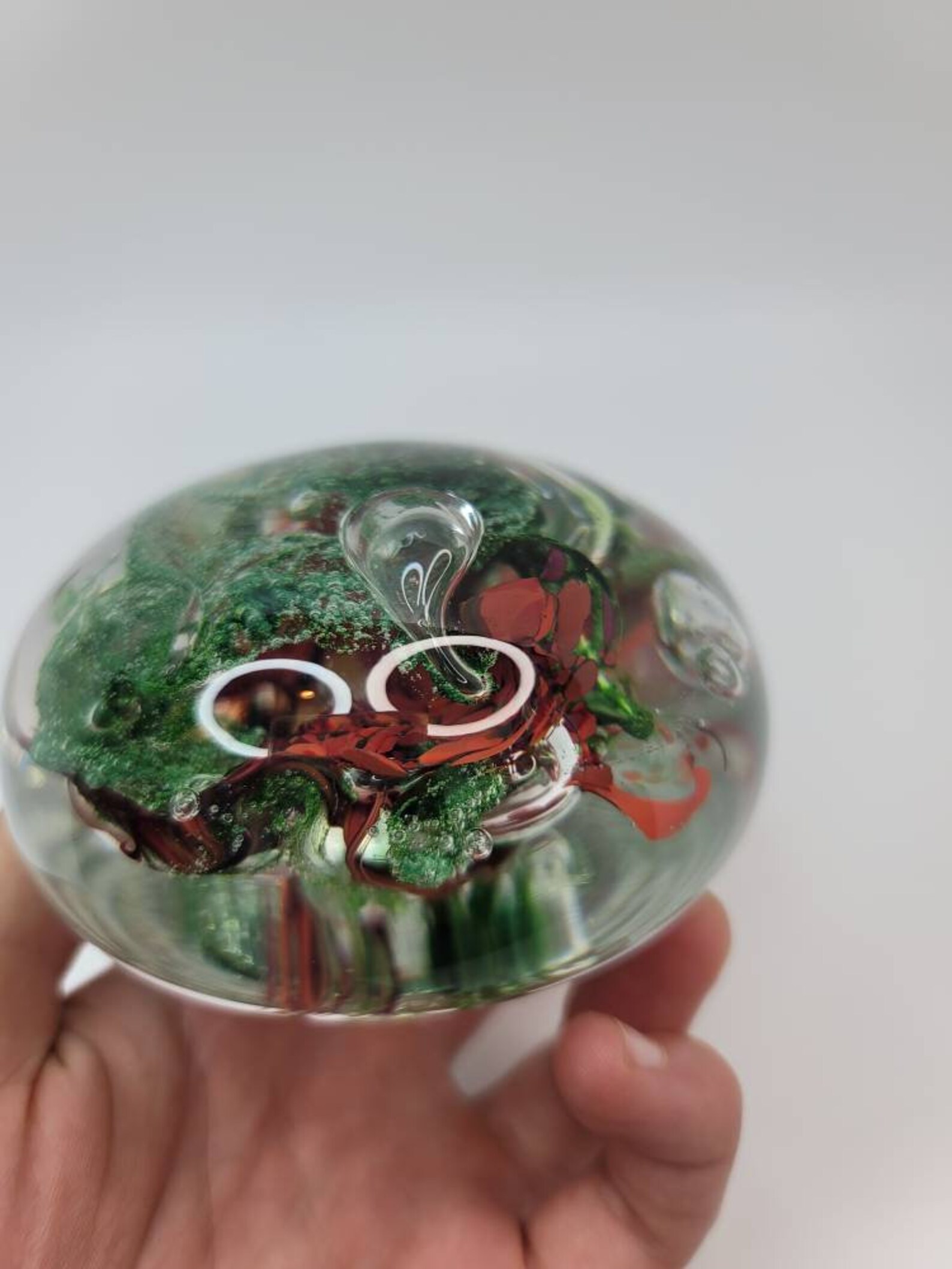 Red and Sparkle Green Paper Weight - Etsy
