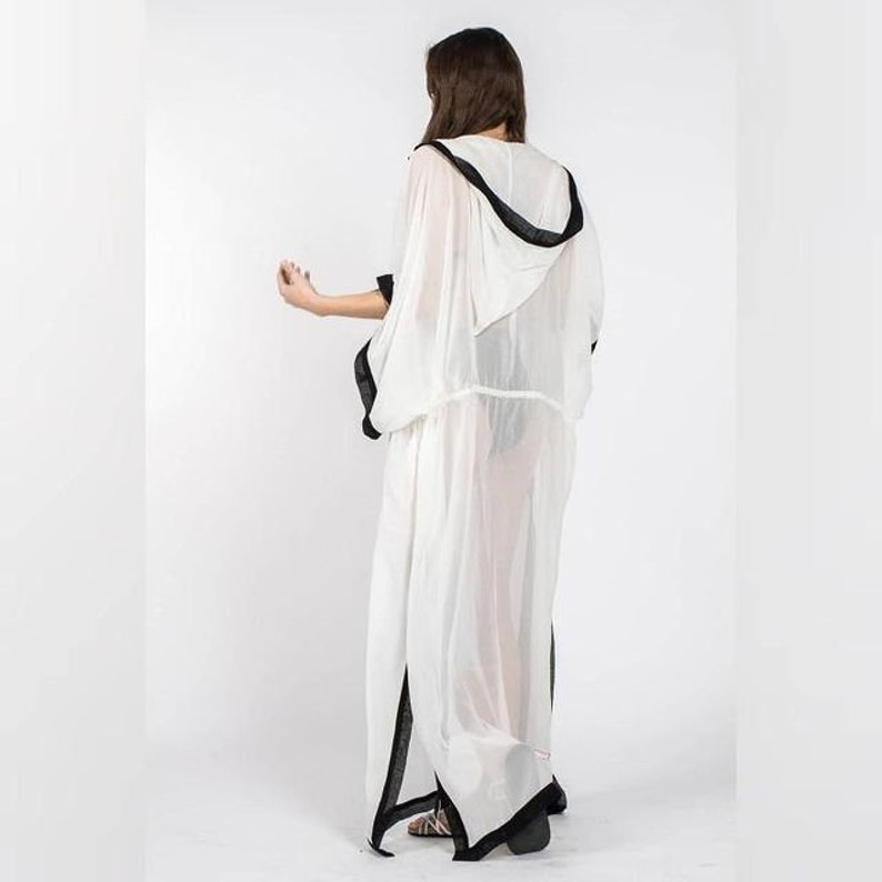 Black and White Kimono Robe Hooded Kimono Bridal Robe | Etsy