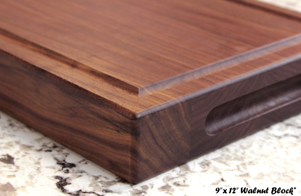 Personalized Engraved Chopping Block With Minimalist Monogram - Etsy