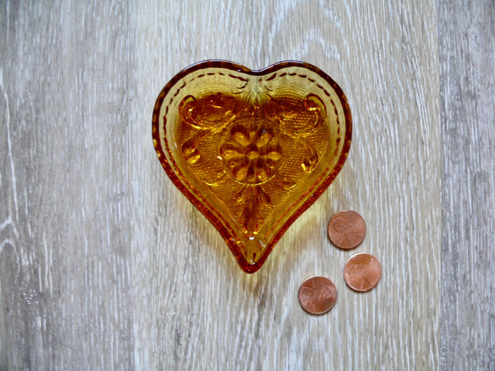 Amber Tiara Sandwich Glass Heart Ring Dish Vintage Daisy - Etsy
