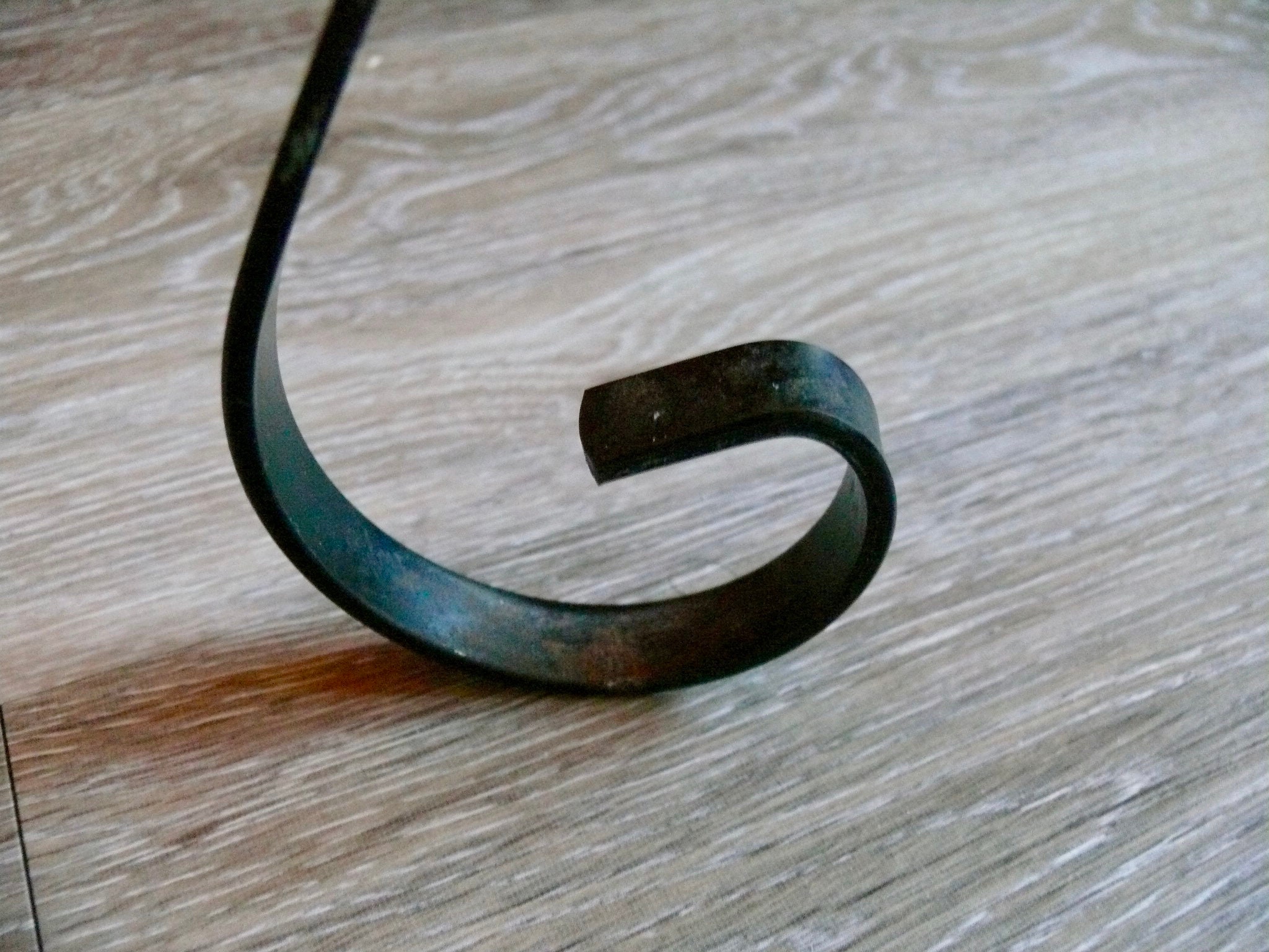 Black Metal Two Tier Magazine Rack Modern Metal Wire Scroll - Etsy