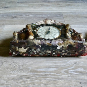 Vintage Lanshire River Rock Vomit Clock, 1950s Molded Acrylic Resin and ...