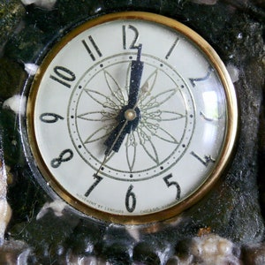 Vintage Lanshire River Rock Vomit Clock, 1950s Molded Acrylic Resin and ...