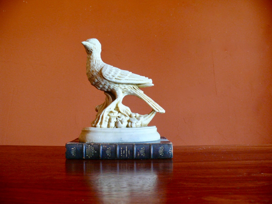 Vintage Resin Songbird Garden Statue, Santini Style 7" Robin Bird ...