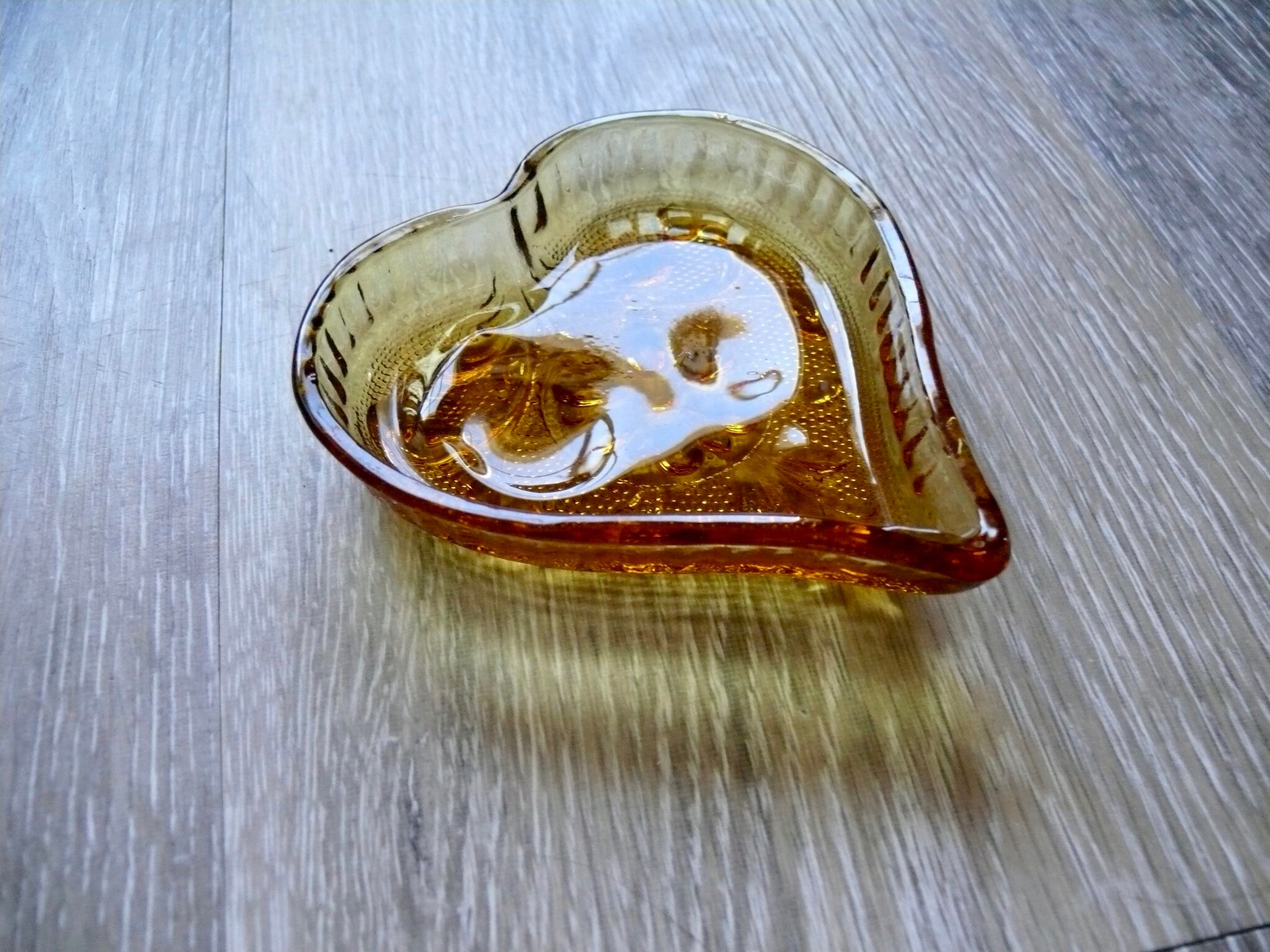 Amber Tiara Sandwich Glass Heart Ring Dish Vintage Daisy - Etsy