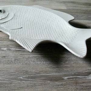 Big White Majolica Fish Shaped Serving Platter, Vintage 22" Glazed ...