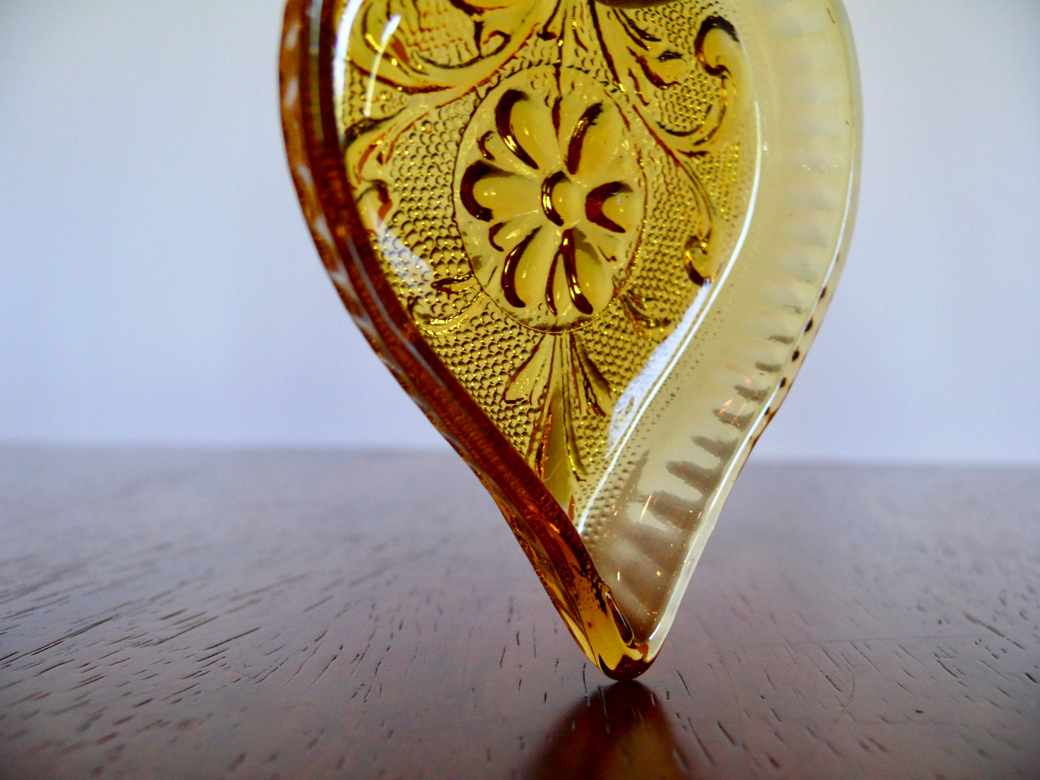 Amber Tiara Sandwich Glass Heart Ring Dish Vintage Daisy - Etsy