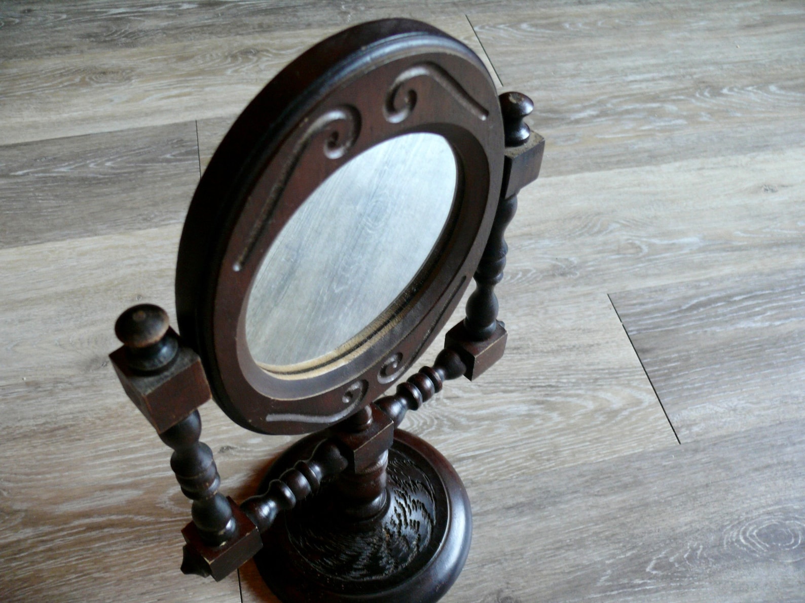 Hand Carved Wood Swivel Mirror, Rustic Table Top Shaving Makeup Vanity ...
