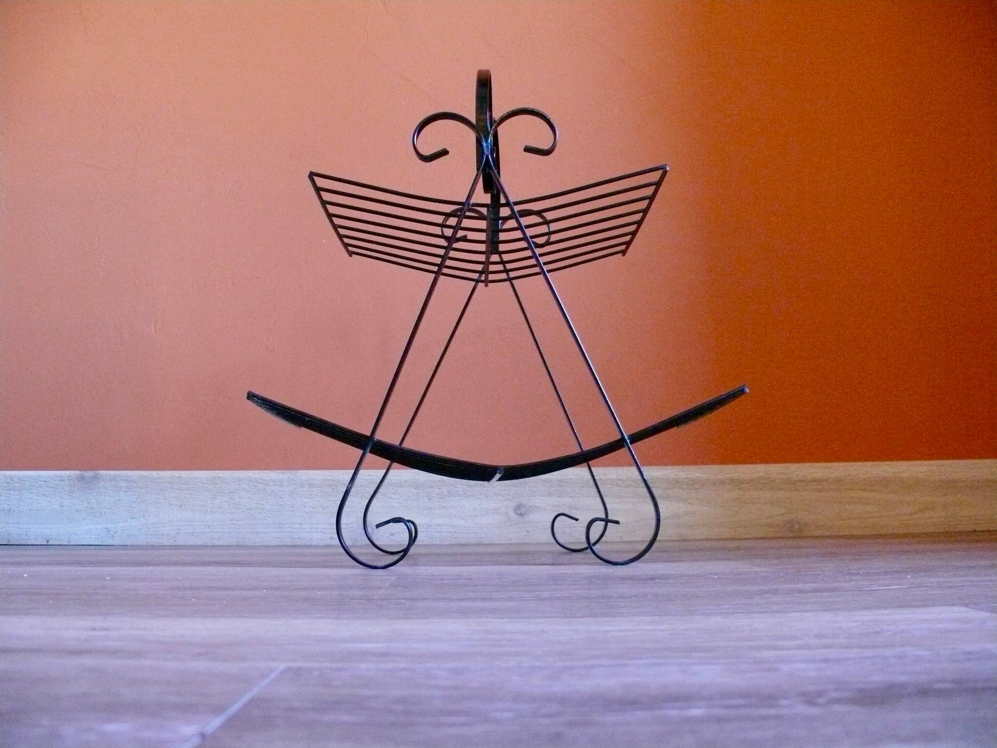 Black Metal Two Tier Magazine Rack Modern Metal Wire Scroll - Etsy