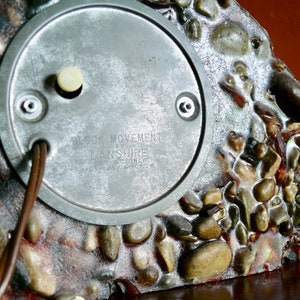 Vintage Lanshire River Rock Vomit Clock, 1950s Molded Acrylic Resin and ...