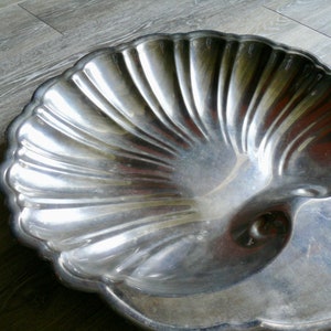 Large Oneida Silver Shell Serving Tray, Vintage 18" Scallop Seashell Shaped Silver Metal Seafood ...