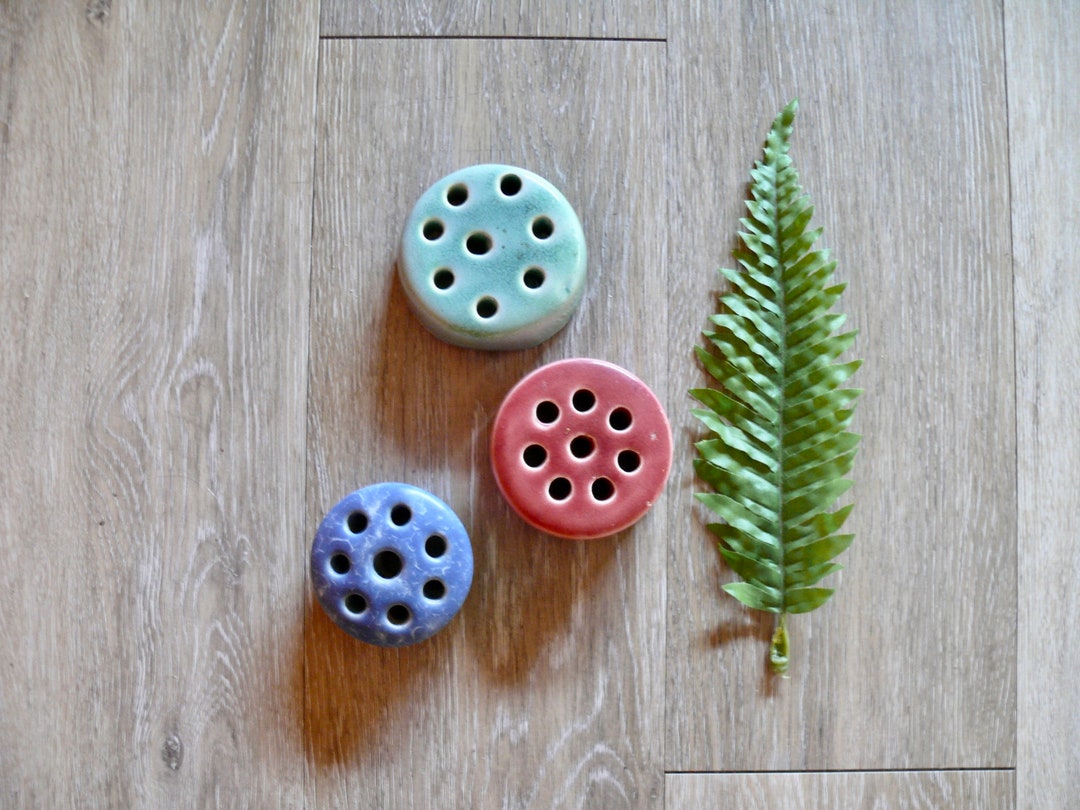 3 Ceramic Flower Frogs, Vintage Collection of Assorted Green Blue Red ...
