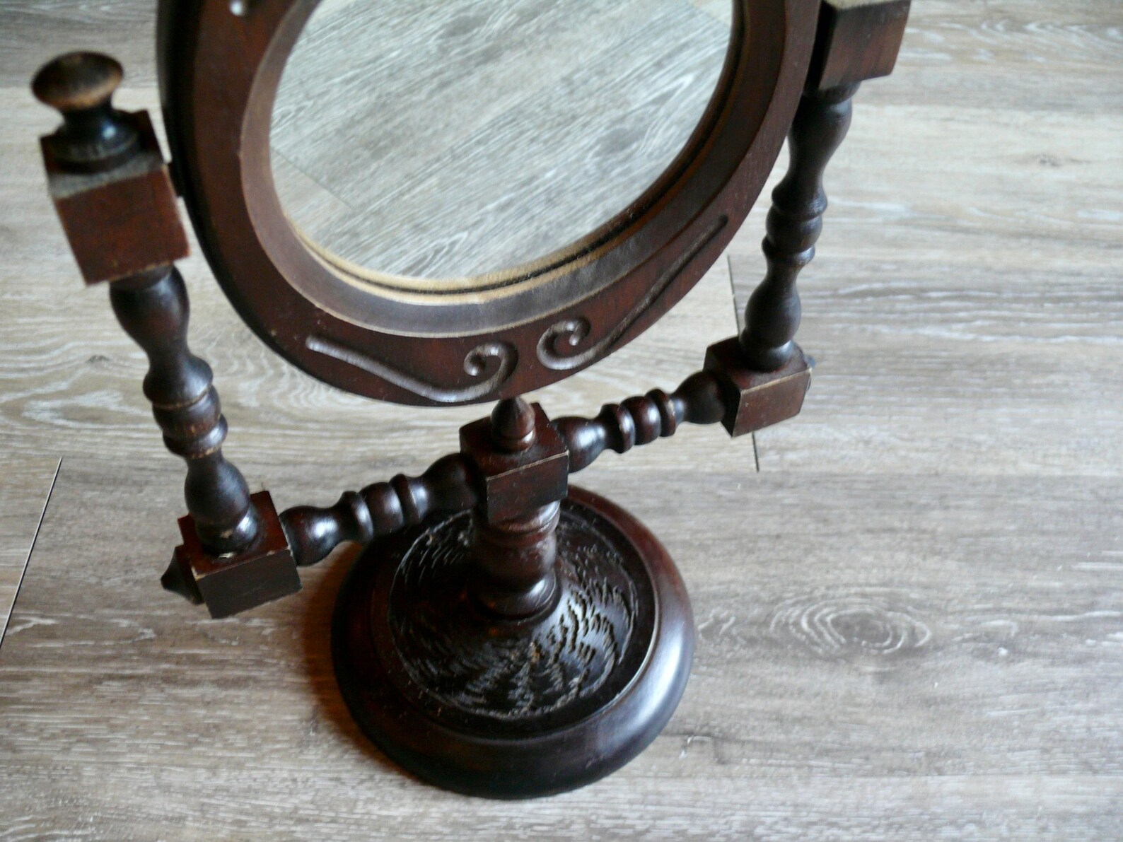 Hand Carved Wood Swivel Mirror, Rustic Table Top Shaving Makeup Vanity ...