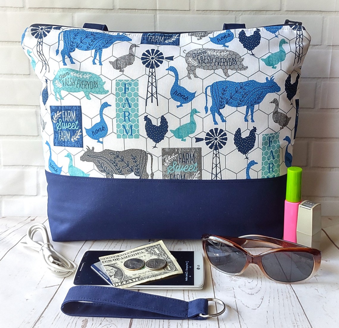 Handmade Handbag Zipper Shoulder Bag Farm Life Cows Chickens Fabric ...