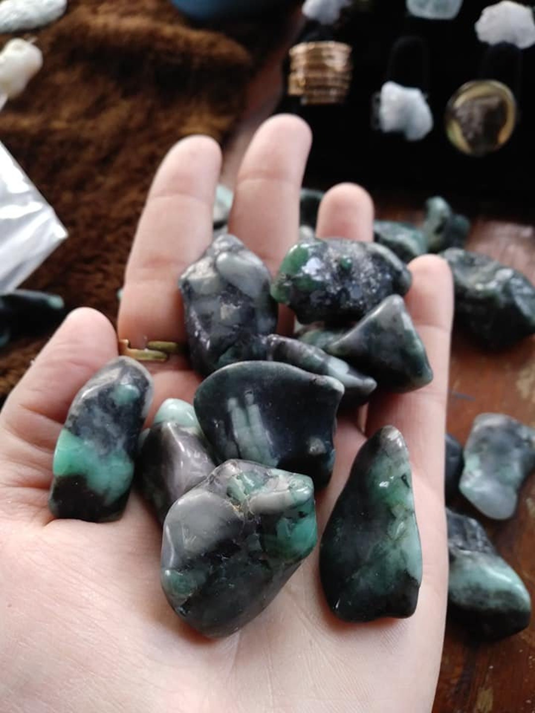 Tumbled Emeralds/emeralds/tumbled Crystals/beryl/tumbled Beryl/1-1.5 In ...