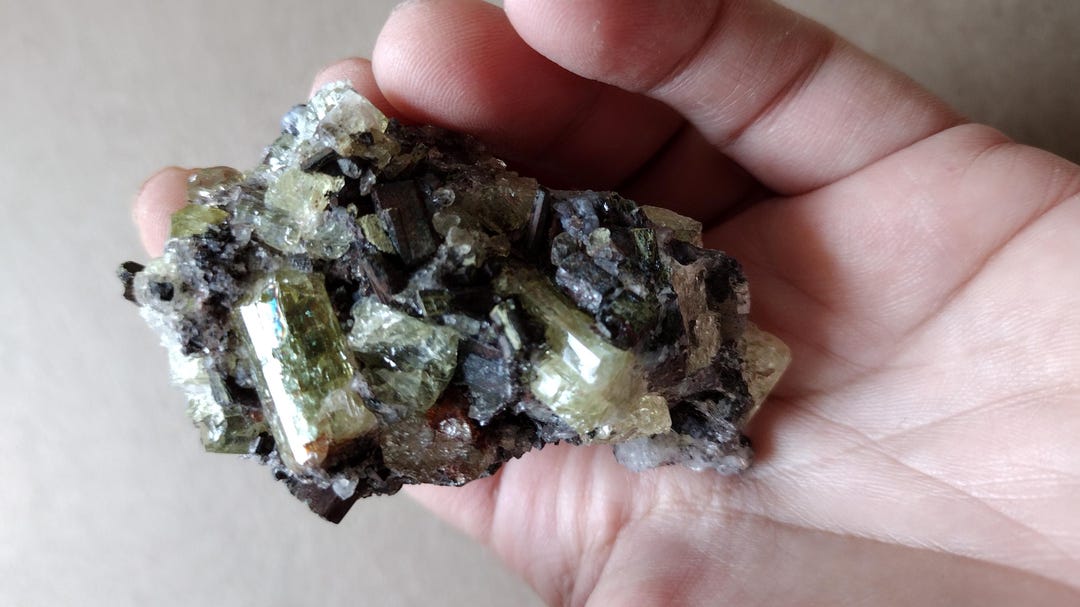 Green Apatite in Basalt Matrix With Stilbite Hematite and Scolecite ...