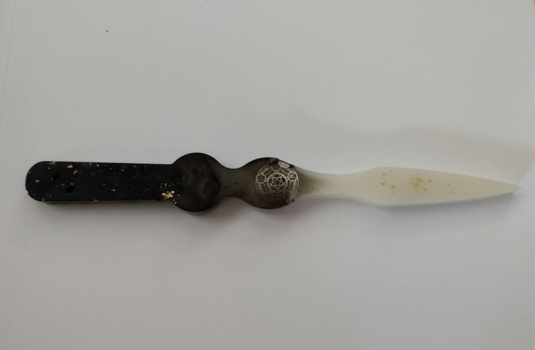 Smoky Metatron Knife//resin Casted//9.5 Inch//gold Leaf/black ...