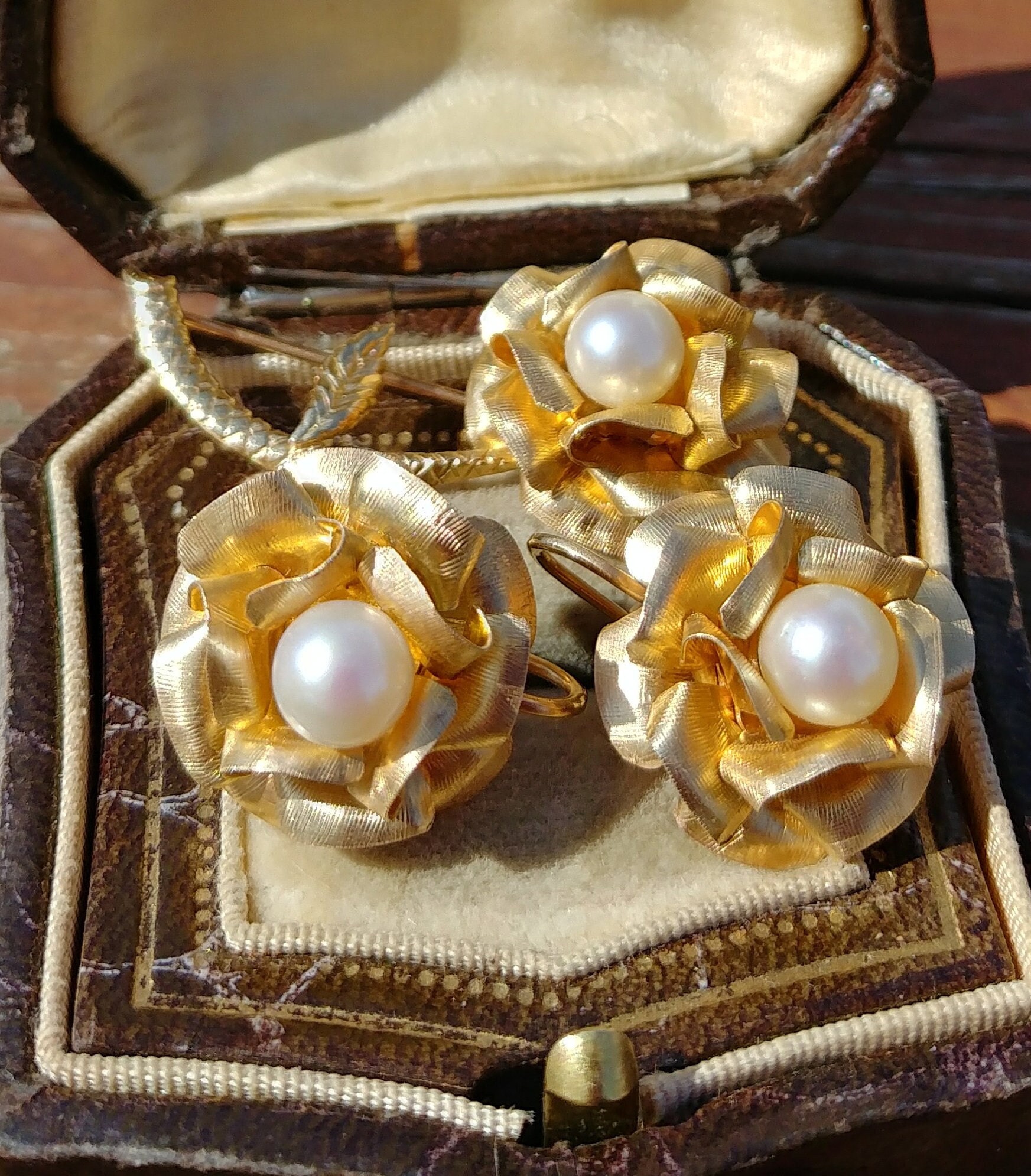 14k Gold Pearl Flower Roses Aset Earrings and Brooch 11.2 Grams - Etsy