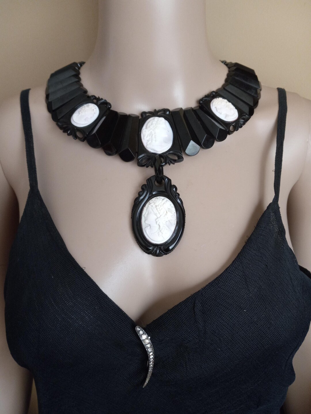 Victorian Black Jet Necklace With Shell Cameos Fabulous Exclusive One ...