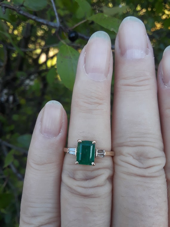 14k Gold Baguette Side Diamonds Emerald Wedding Engag… - Gem