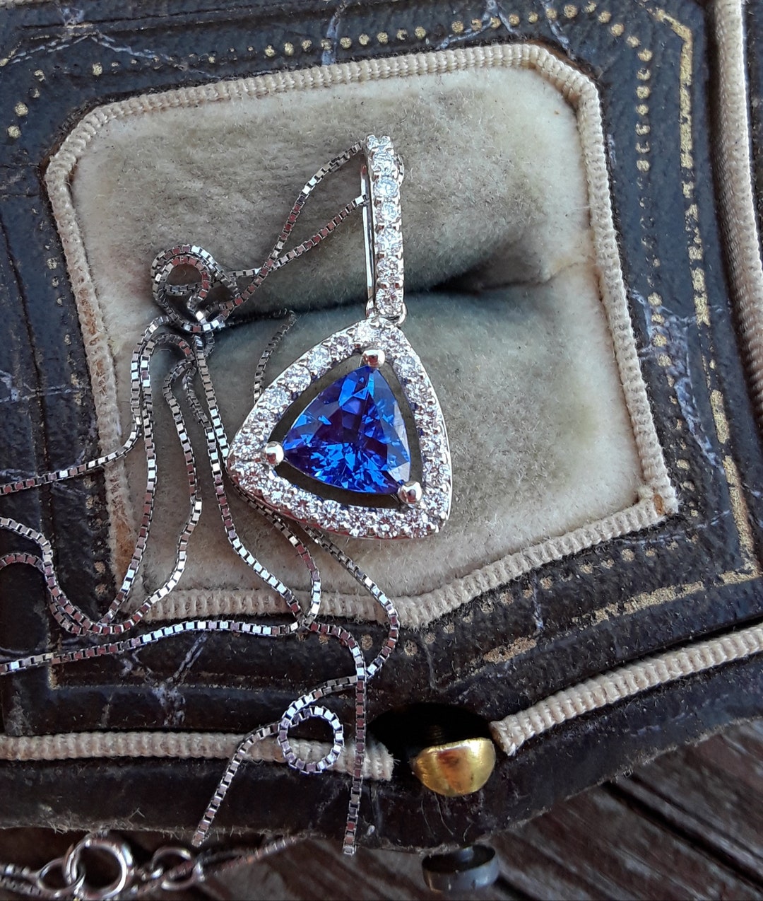 14k Gold Diamond AAA Trillion Cut Tanzanite Pendant With Chain Necklace ...