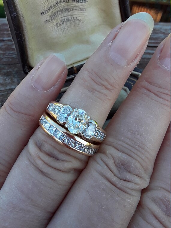 14k Gold 1ct Center Oval Diamond Princess Cut Diamond… - Gem