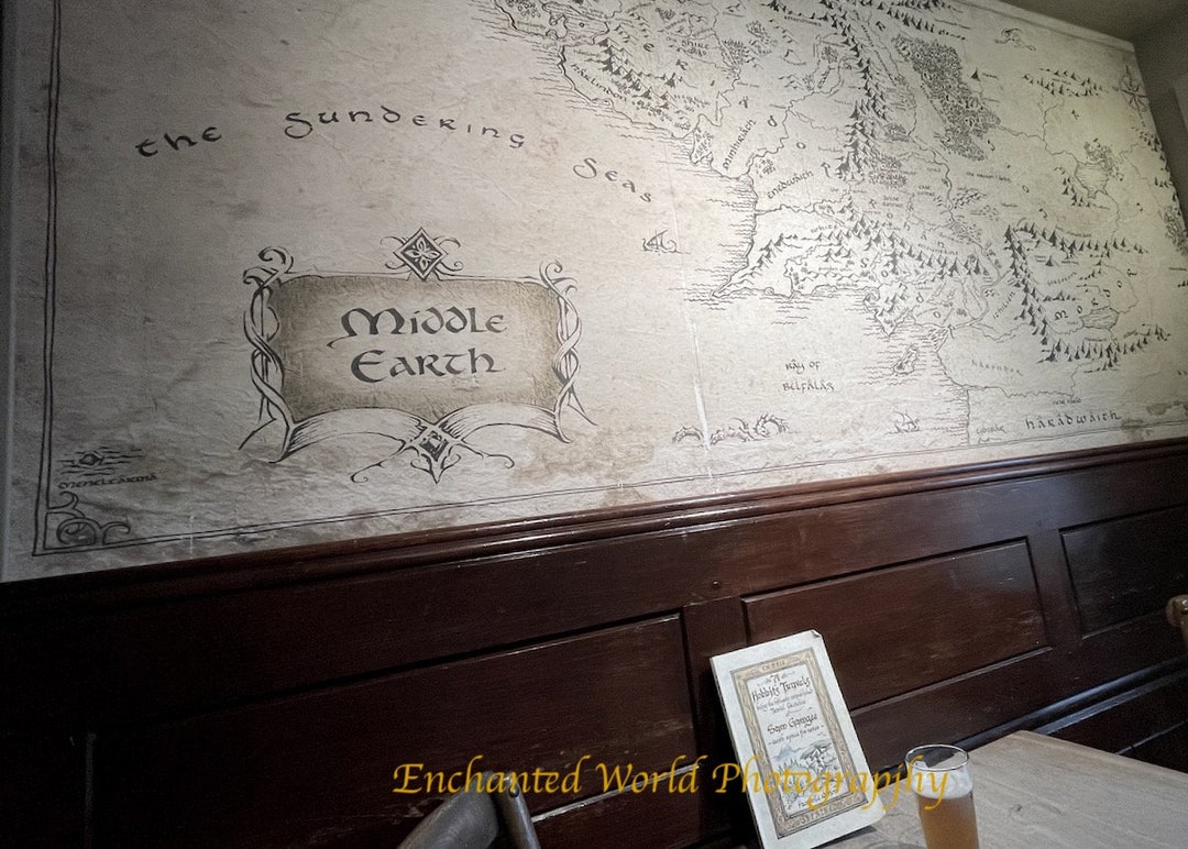 The Bell Inn, the Prancing Pony, Middle Earth Map, Cotswolds Photo ...