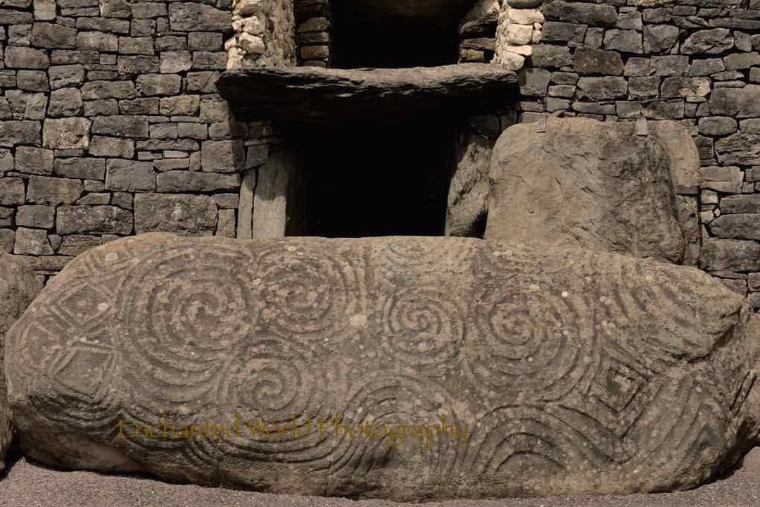 Newgrange Passage Tomb Photo, Neolithic Site Print, Winter Solstice ...