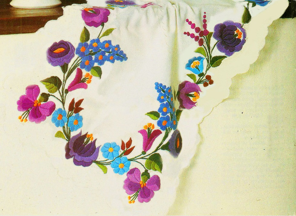 Vintage Hungarian Design, Transylvanian Embroidery Motifs, Tablecloth ...
