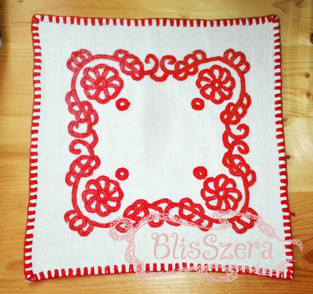 Vintage Hungarian Kalotaszegi Embroidery Pillow Pattern, Traditional ...