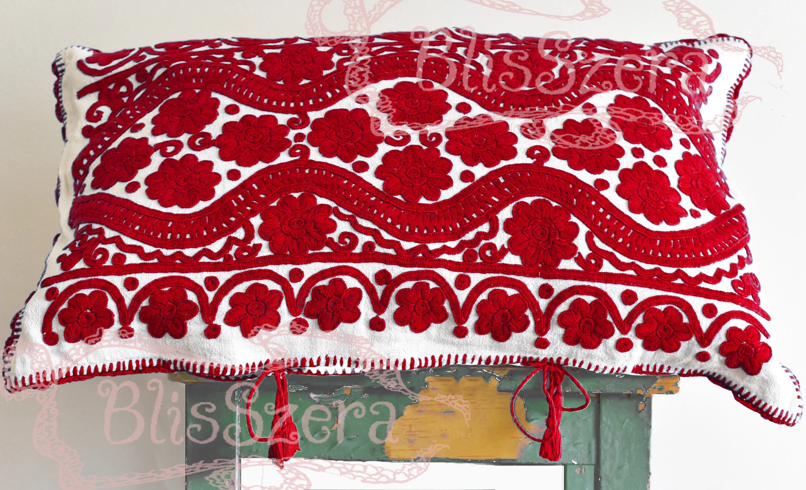 Vintage Hungarian Kalotaszegi Embroidery Pillow Pattern, Traditional ...