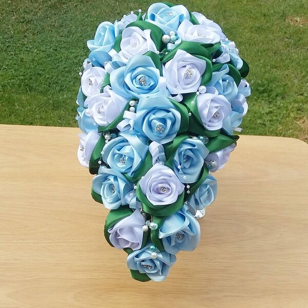 Teardrop Bouquet - Etsy