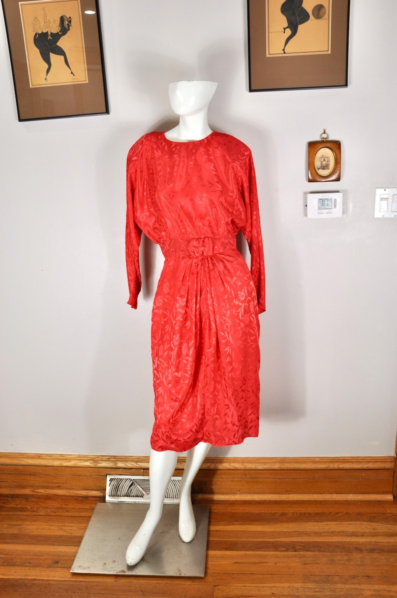 80s Slinky Red Dress: Embossed Flower Print, REO Originals, USA Made - Etsy