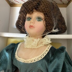 House of Lloyd Christmas Around the World Gloria Janel Doll - Etsy