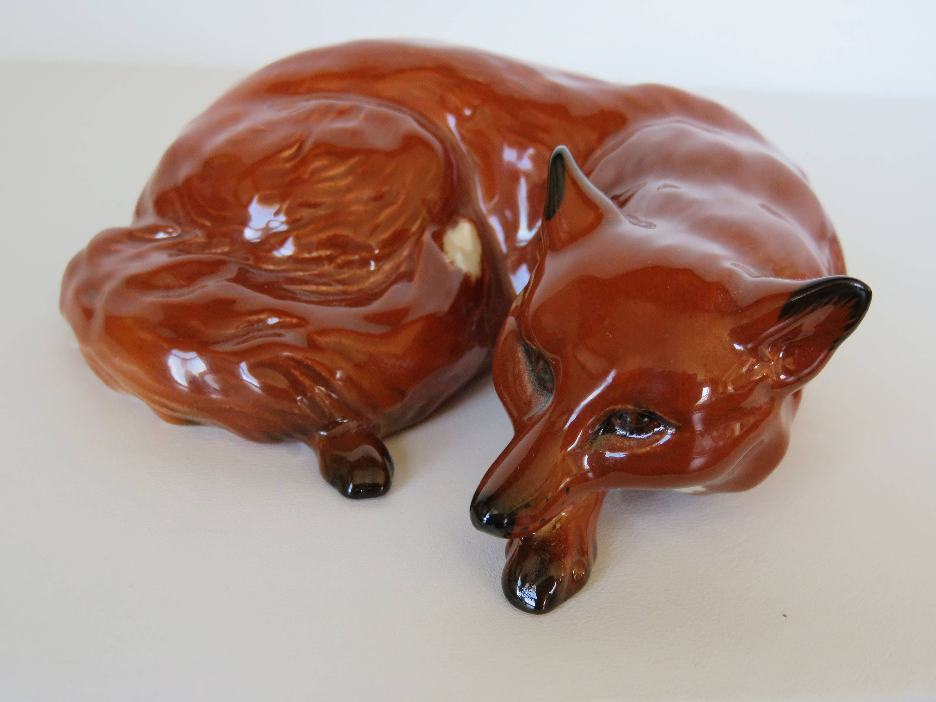 Vintage Beswick Fox Curled Model 1017 - Etsy