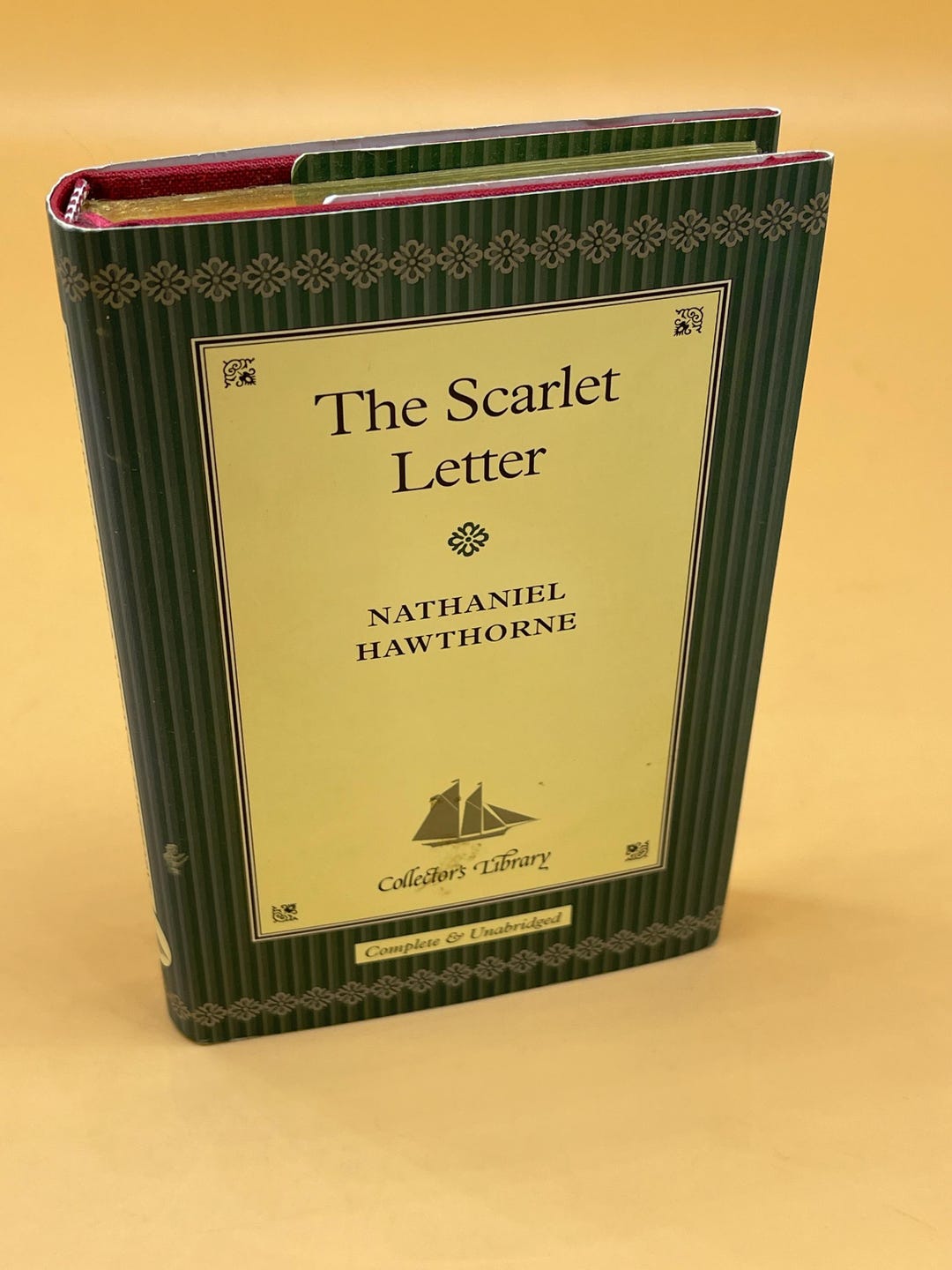 The Scarlet Letter by Nathaniel Hawthorne 2003 B&N Books Classic ...