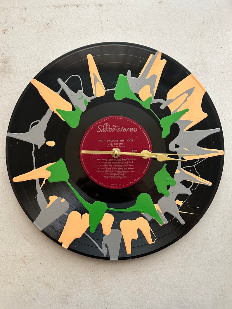 Splatter Paint Record Clock - Etsy