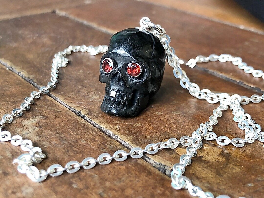 ONLY ONE Terminator Judgment Day Bone Skull Pendant Eyes Silver Red ...