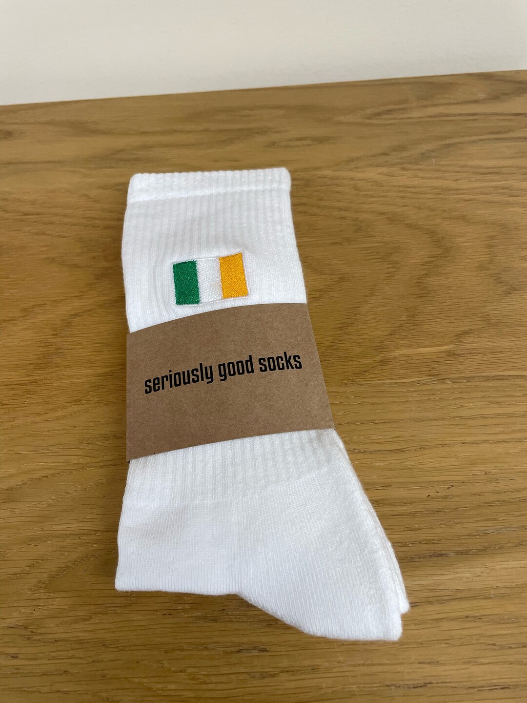 Men's or Ladies Patriotic Embroidered Irish Flag Crew Sports Socks in ...