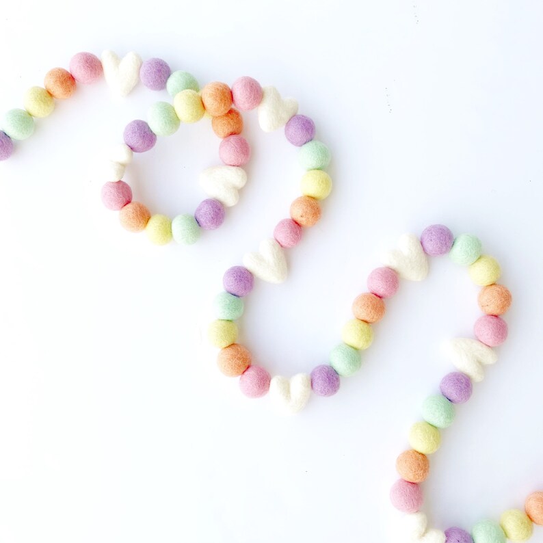 Valentine’s Day Garland | Conversation Hearts Garland | Candy Hearts ...