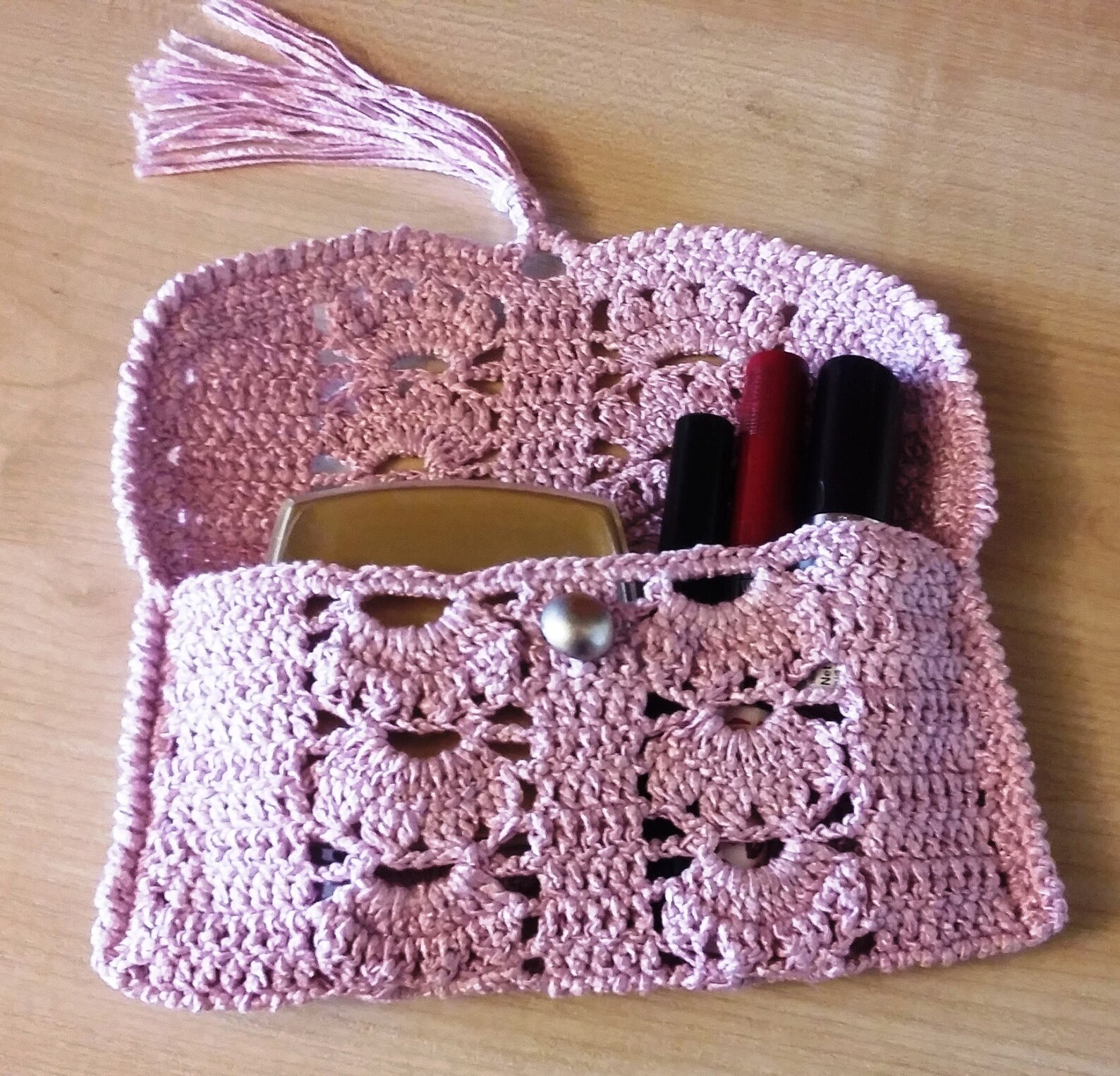 Crochet Pink Cosmetic Case, Easy Crochet Purse is Nice Valentine's Day ...