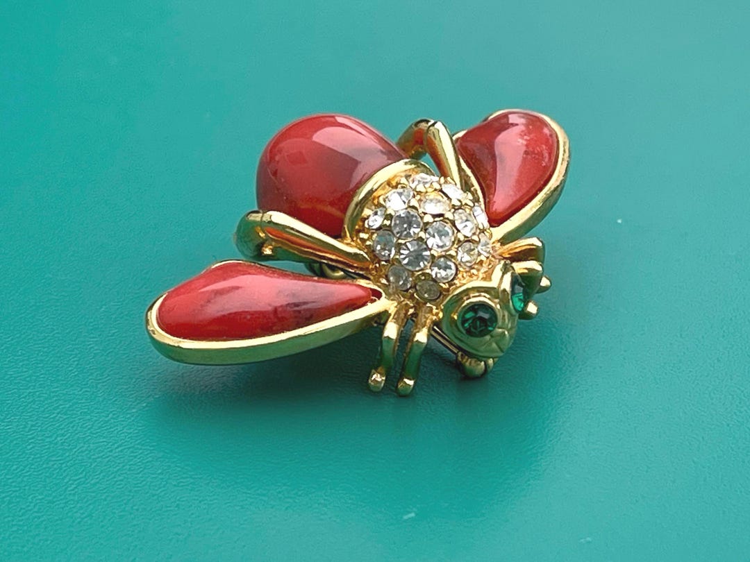 Vintage Signed Joan Rivers Bee Pin Brooch Buzzing Bee Coral Red ...