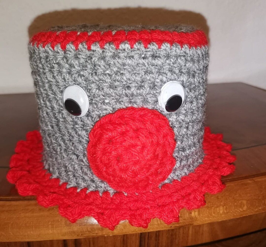 Toilet Hat - Toilet Hat Toilet Paper Hat Knobbly Nose and Squeaky - Etsy