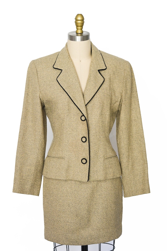 Pastel power suit - Gem