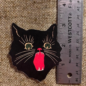 Sizes up to 12" Vintage Style Cat Face With Yellow and Green Eyes and ...