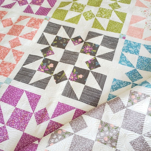 Pinwheel Posies Quilt PDF Pattern - Etsy