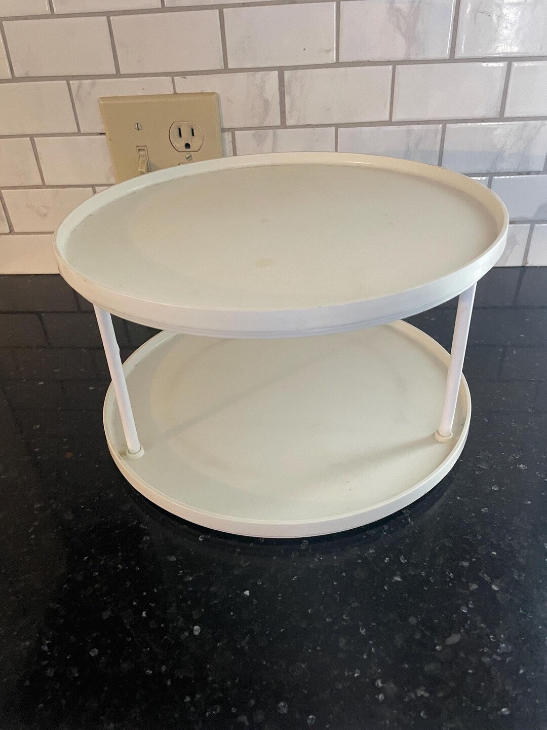 Vintage Beige Rubbermaid Turntable Lazy Susan 1970's White 2 Tiered ...